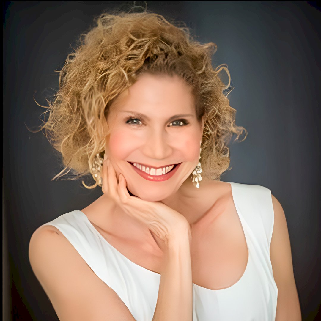 Amy Hollub | HollubGroup