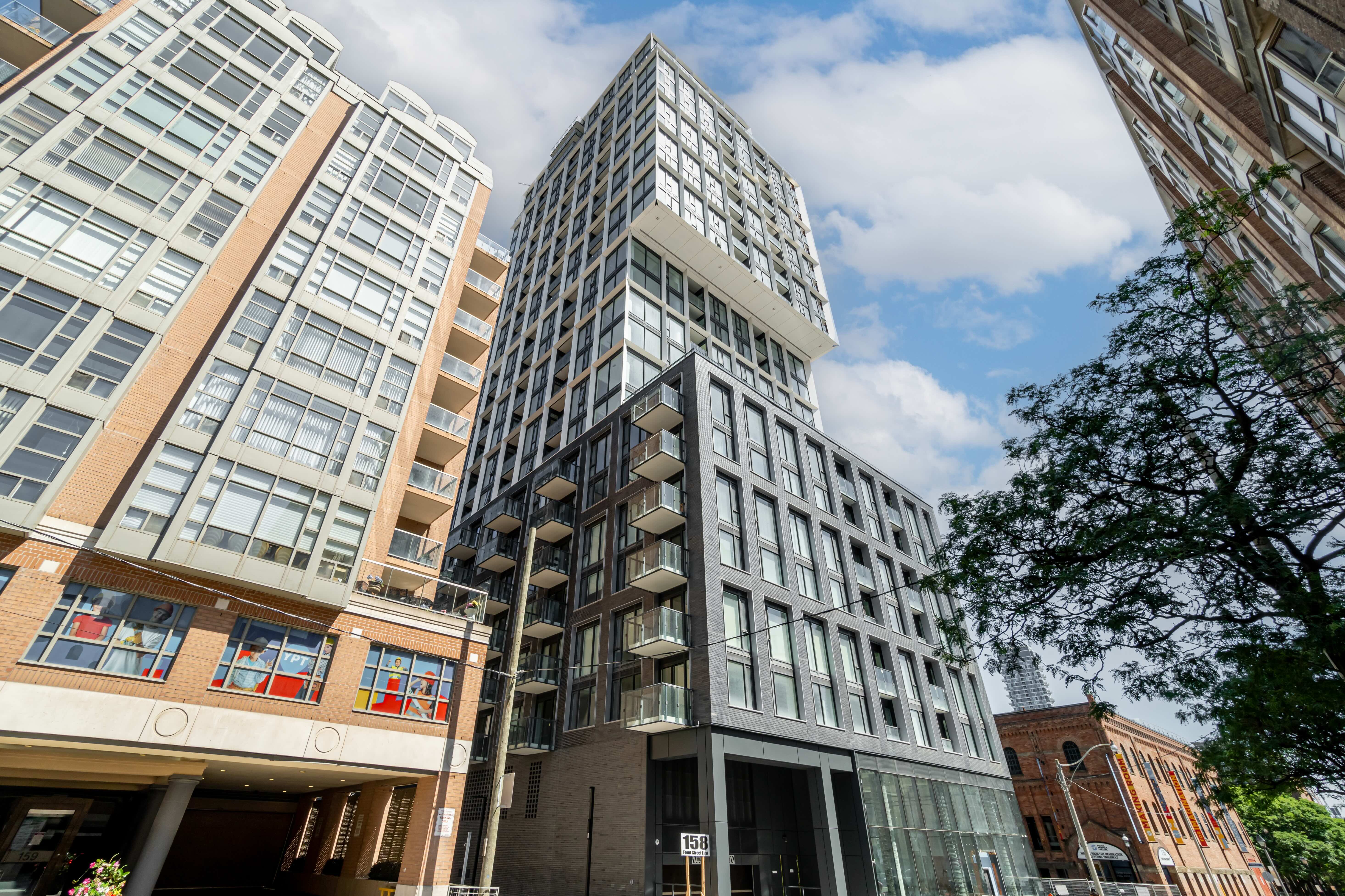 The St. Lawrence Condos | 8 Condos For Sale & 6 For Rent