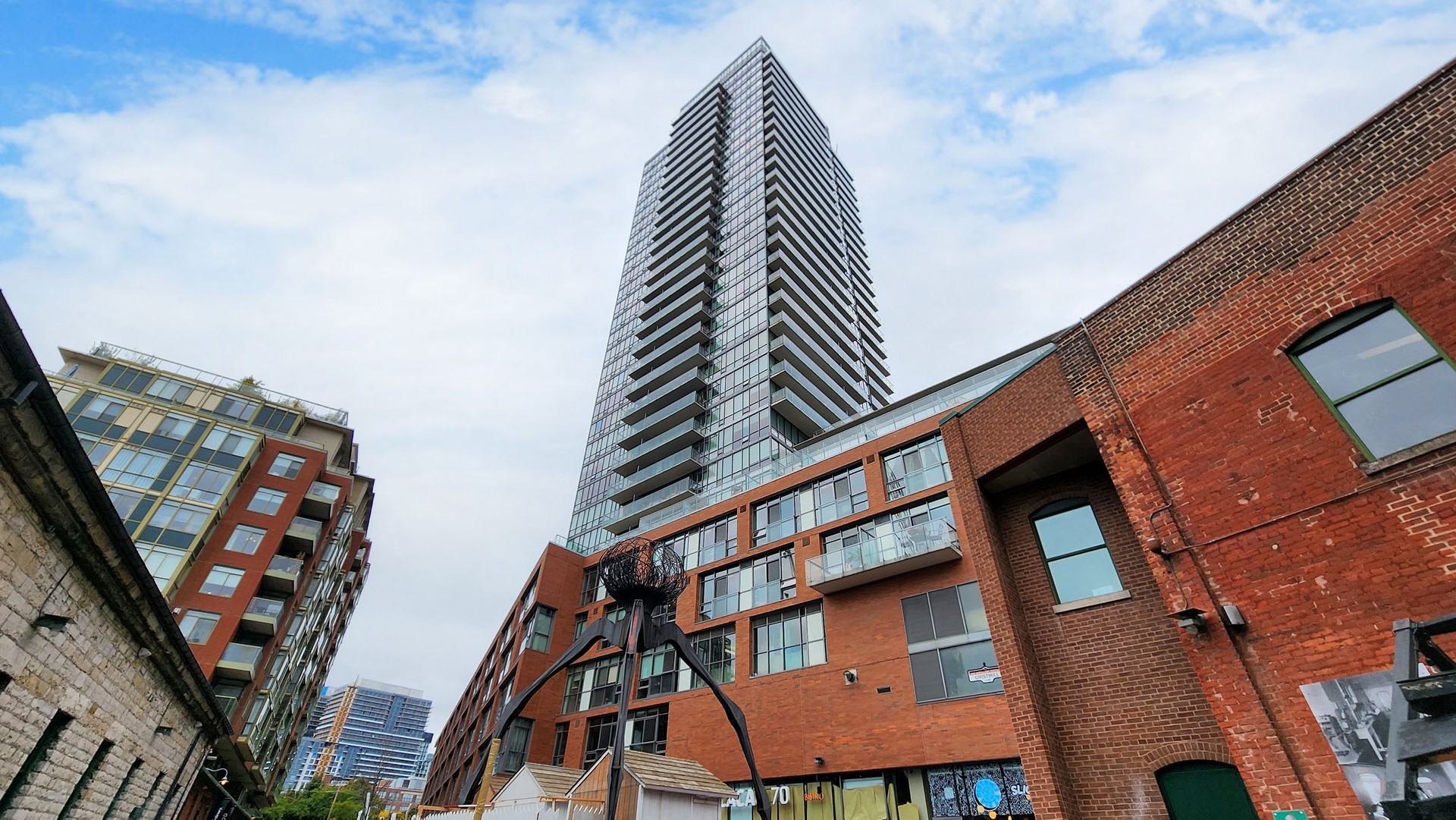 Pure Spirit Lofts & Condos - 33 Mill St | 2 Condos For Sale & 11 For ...