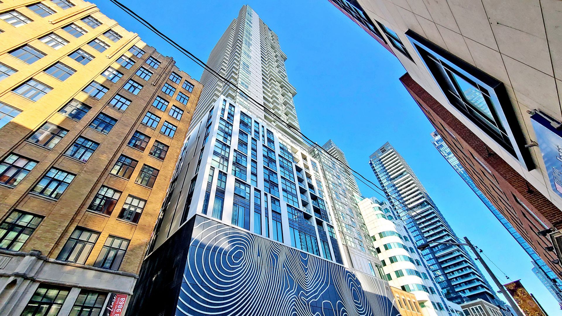 87 Peter Street Condos | 4 Condos For Sale & 10 For Rent