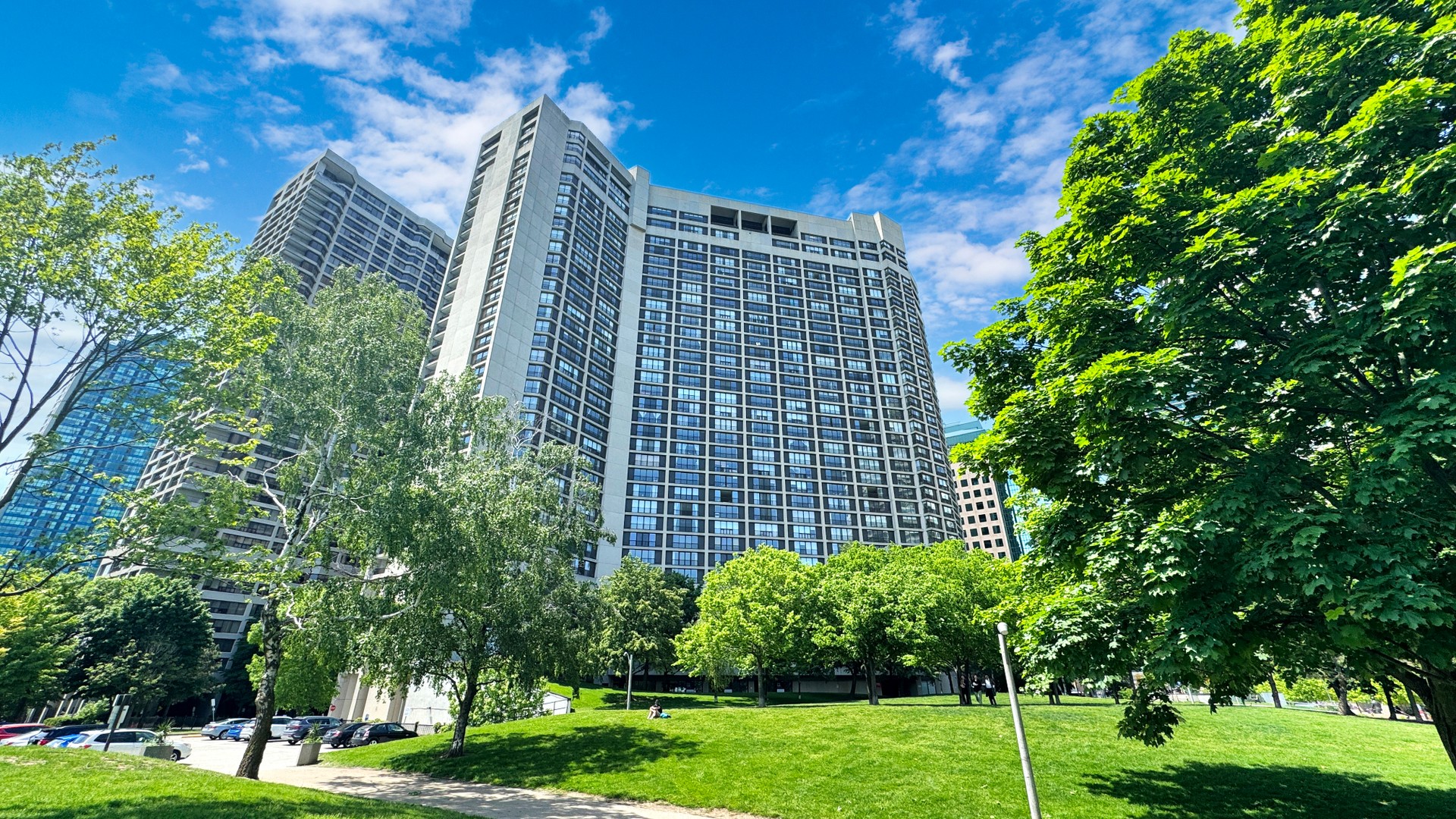 Harbour Square Condos | 12 Condos For Sale & 2 For Rent