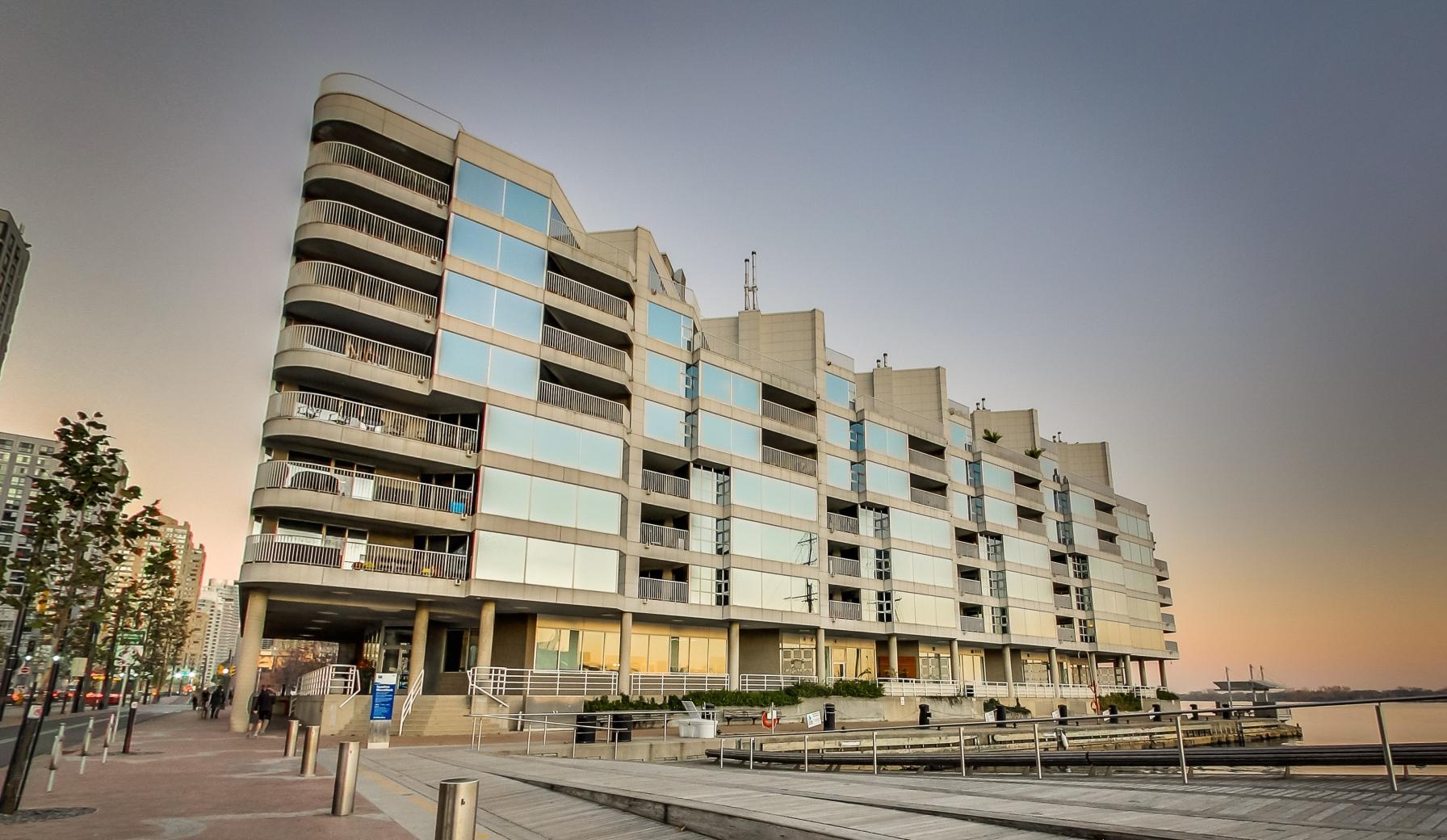 Harbour Terrace Condos - 401 Queens Quay W | 1 For Rent