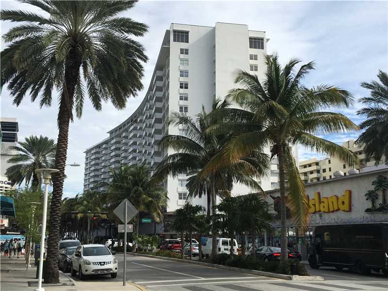 Decoplage - Aria Luxe Realty Aria Luxe Realty